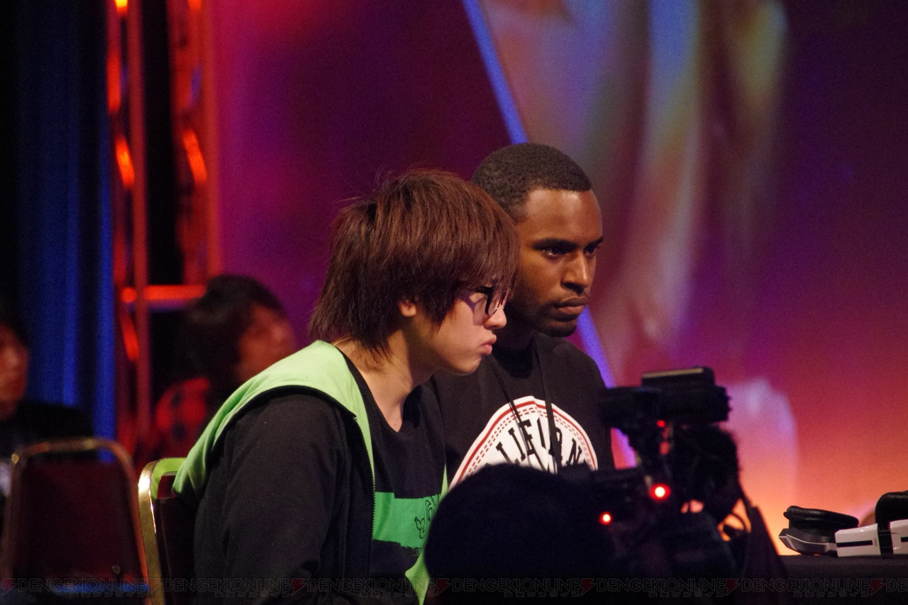 『ウルトラストリートファイターIV』Evo 2014 3位Razerプロゲーマーふ～どの軌跡。全試合を動画で振り返る【Evo 2014 ...